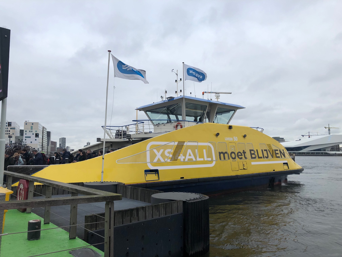 XS4ALL Moe(s)t Blijven | Freedom